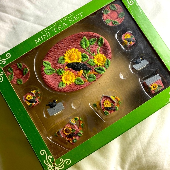 Accents | Vintage 199s Miniature Collectible Tea Set Featuring Crows ...